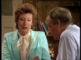 HOME TO ROOST S03 by fred derf - Dailymotion