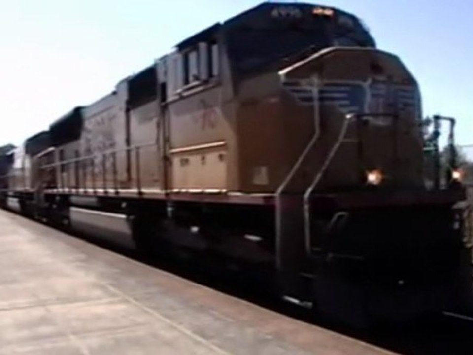 UP #4996 Passing Slowly Through Kelso - video Dailymotion