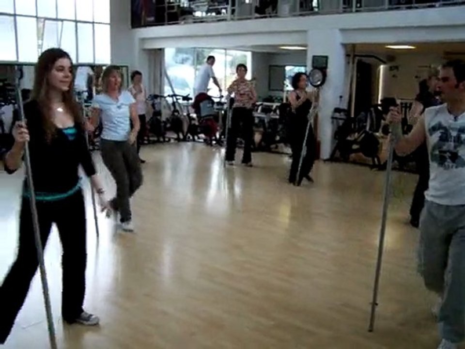 Pool dance - Vidéo Dailymotion