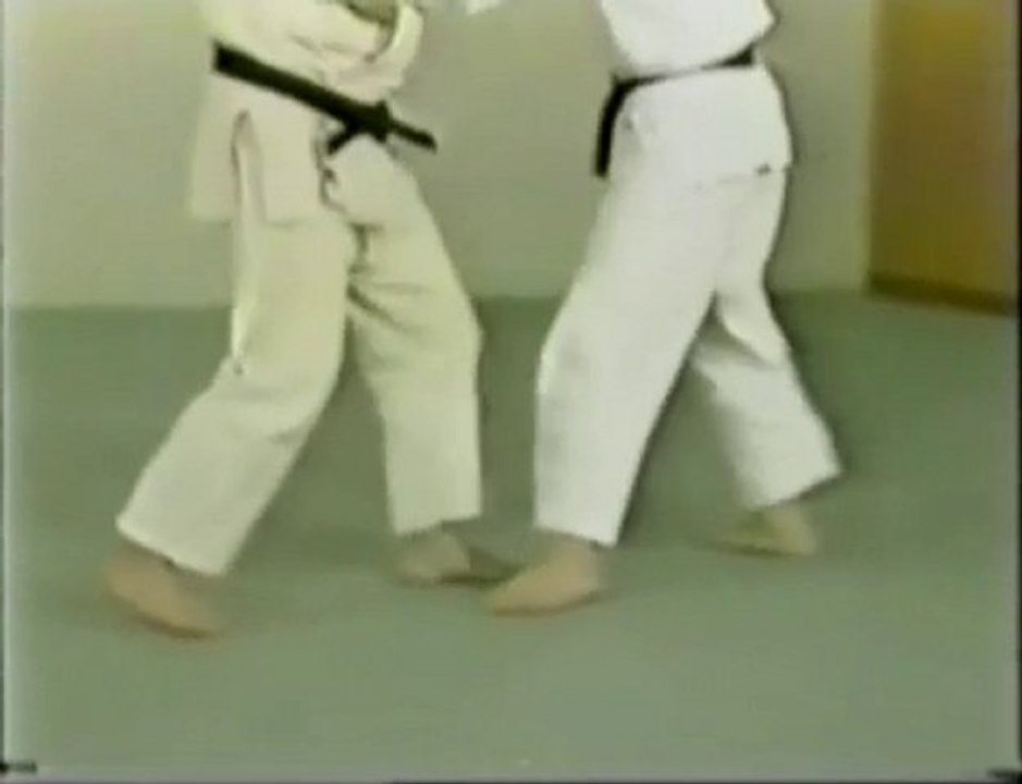 Kuzushi, Ayumi ashi, tsugi ashi - Vidéo Dailymotion