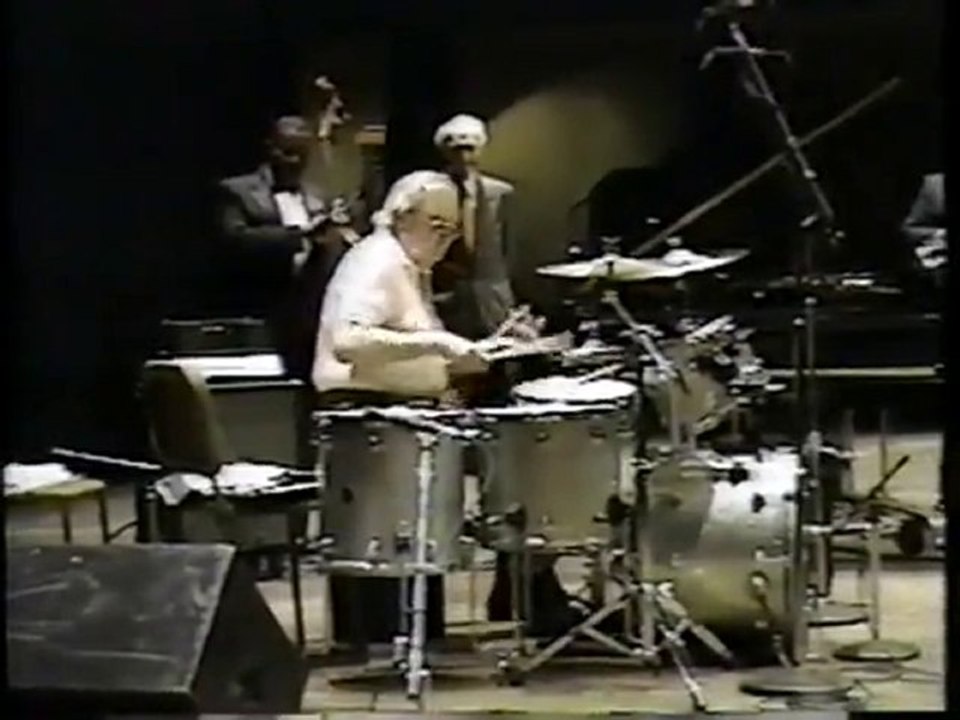 JOE MORELLO take five drum solo - Vidéo Dailymotion