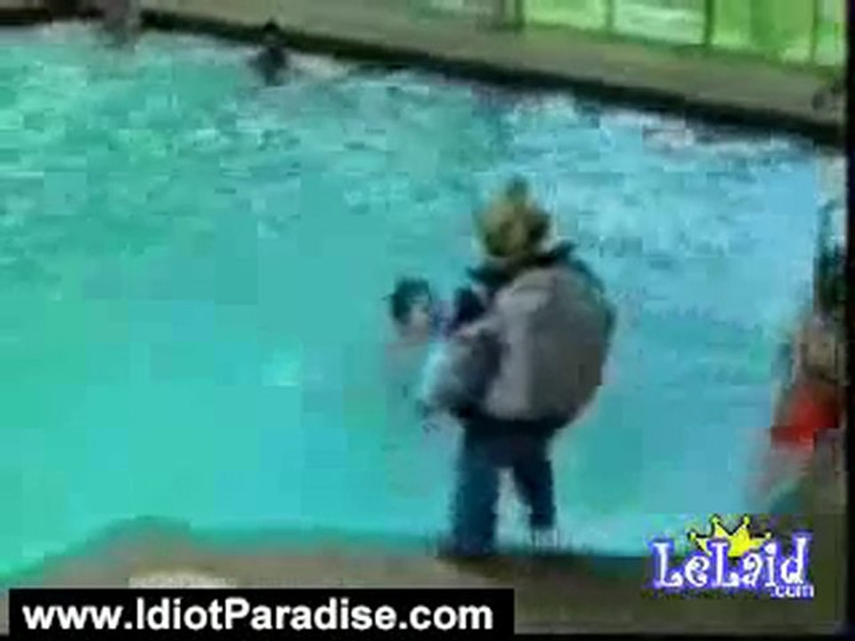 Idiot Videos: Swimming Pool Accidents - video Dailymotion