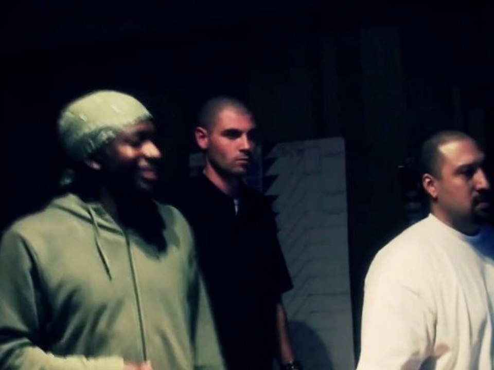 Akalmy / B Real / Young De "At your own risk" (The Harvest) - Vidéo ...