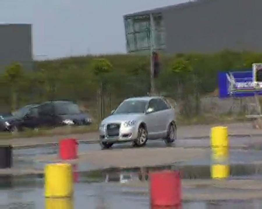 Volants CSAP Liège 2011 Jonathan Peeters - Vidéo Dailymotion