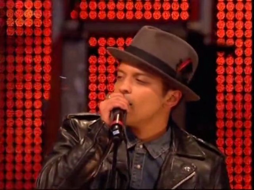 Bruno Mars - Runaway Baby - video Dailymotion