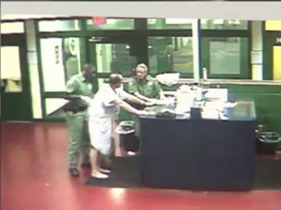 Michael Lohan Arrested Again Hours After Jail Release - video Dailymotion