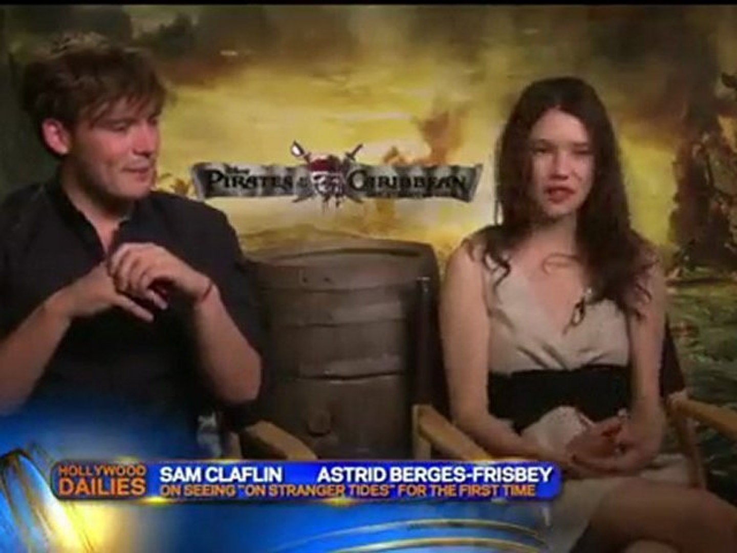 Sam Claflin Og Astrid Berges Frisbey Pirates Of The Caribbean's' New
