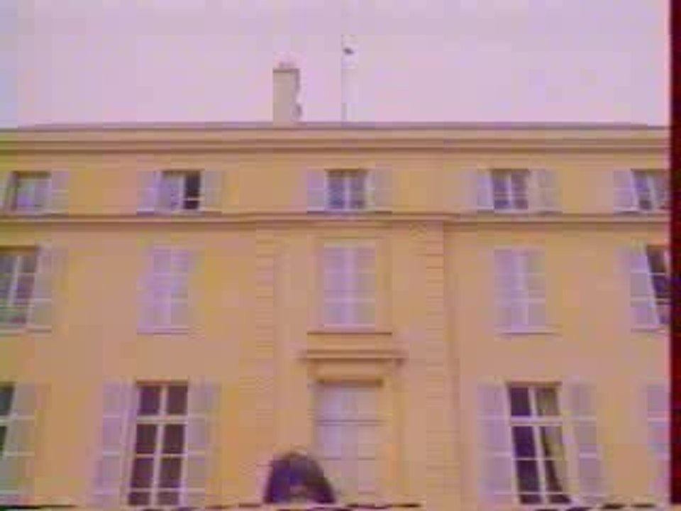 Les Inconnus - Le grand gourou Skippy - Vidéo Dailymotion