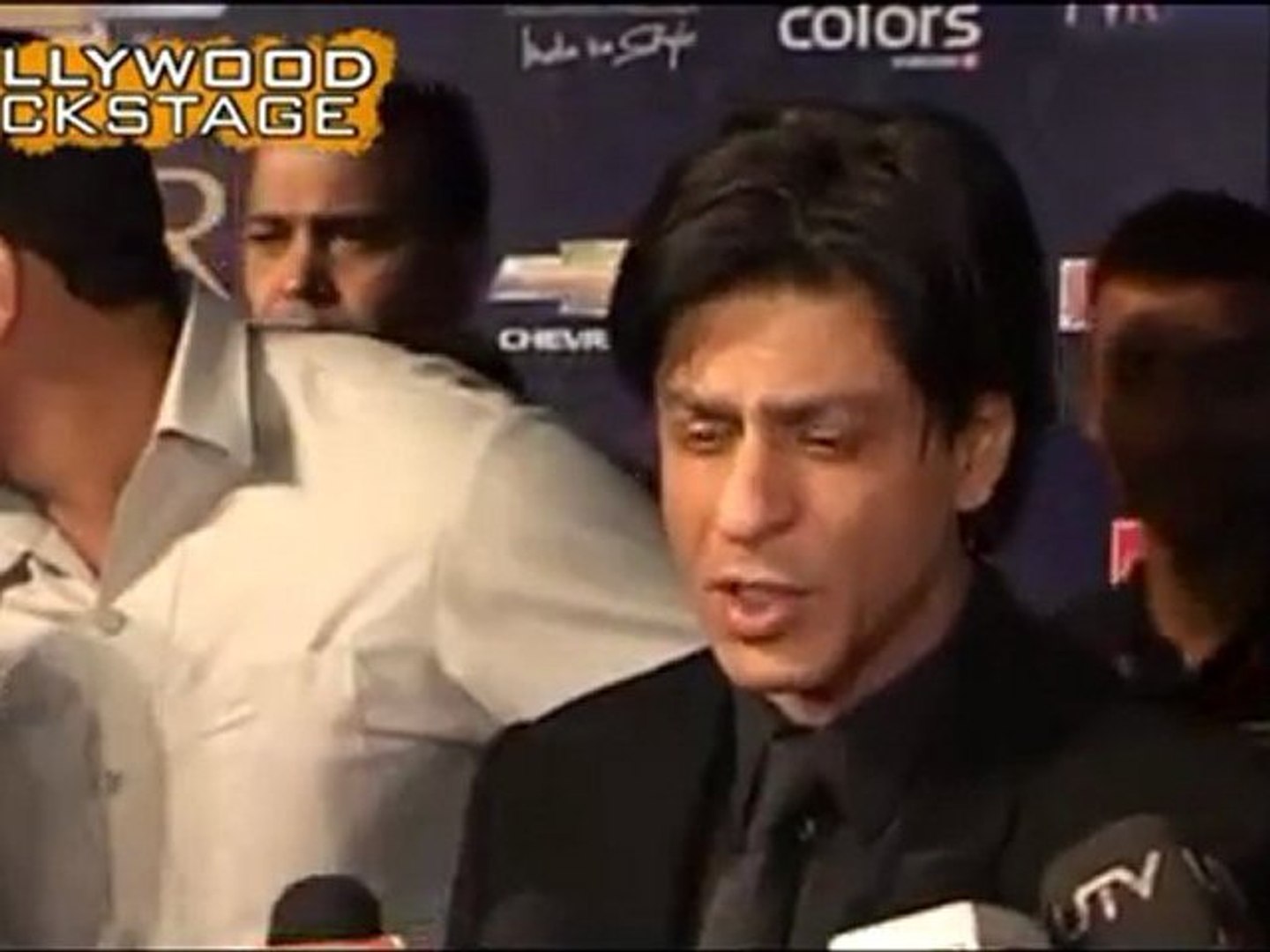 Shirish Kunder Slapped By Srk