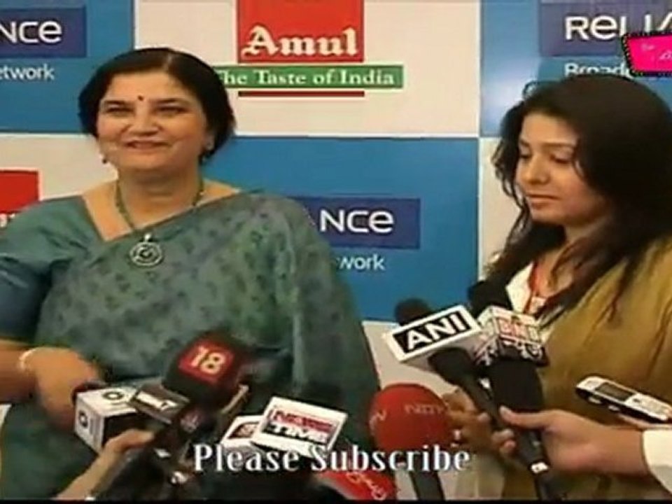 Singer Preeti Sagar & Sunidhi Chauhan Sings Song @ Relaunch Of Folk ...
