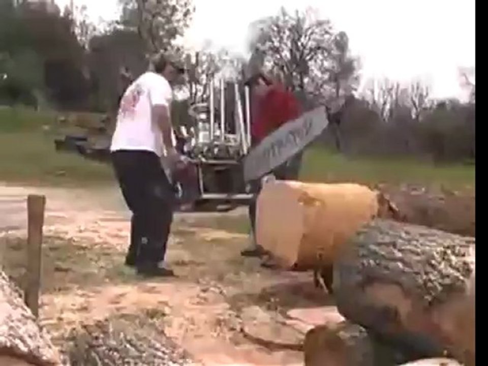 V8 Chainsaw 6 - video Dailymotion