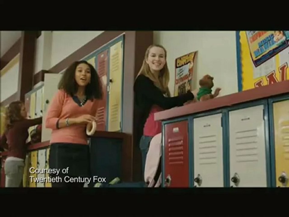Alvin and The Chipmunks 2: The Squeakquel - Clip - Locker Reveal ...