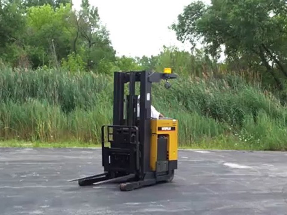 For Sale: 2004 Caterpillar NRR40 Electric Stand-up Reach Forklift Truck ...