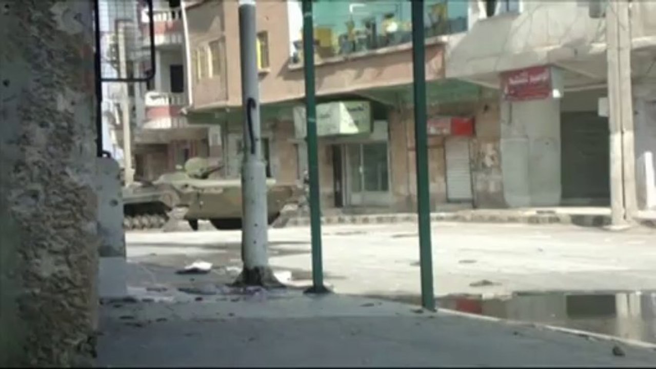 Near Derra (Syria) 01/05/2011 When the Syrian soldiers loot stores ...