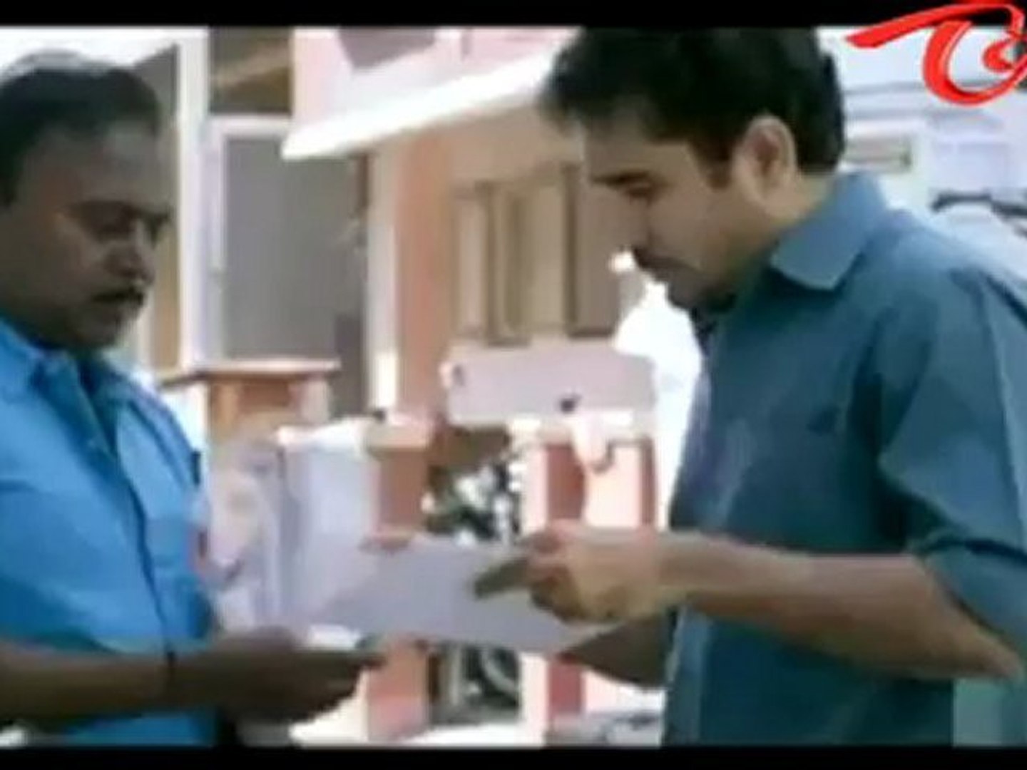 Santhanam Shocking Reaction