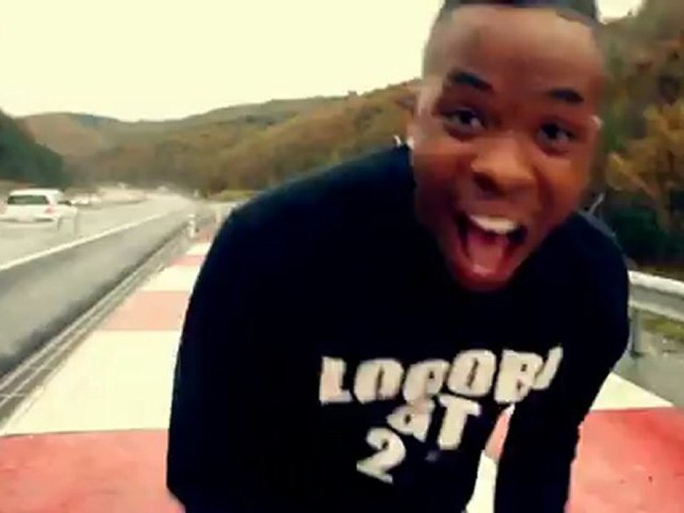 LOGOBI GT - TOUT LE MONDE CRIER [CLIP OFFICIEL] - Vidéo Dailymotion