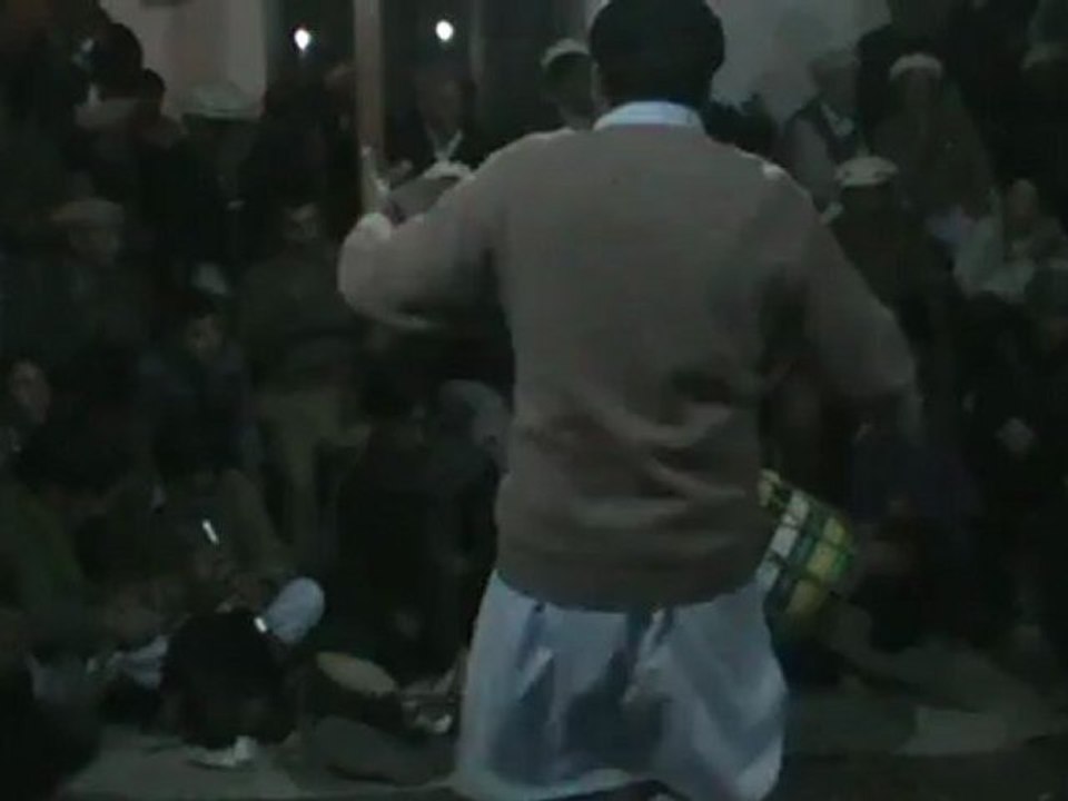 Chitrali dance 1 - video Dailymotion