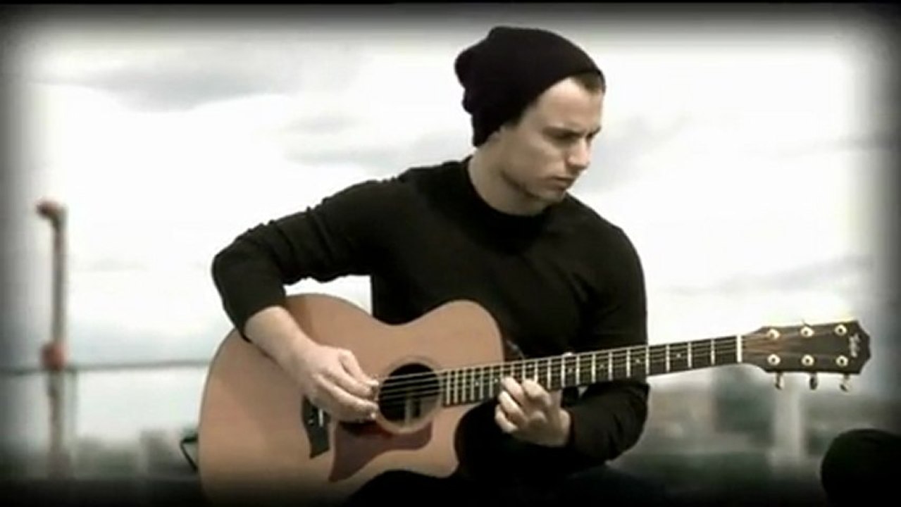 Paramore Decode Acoustic - Dailymotion Video