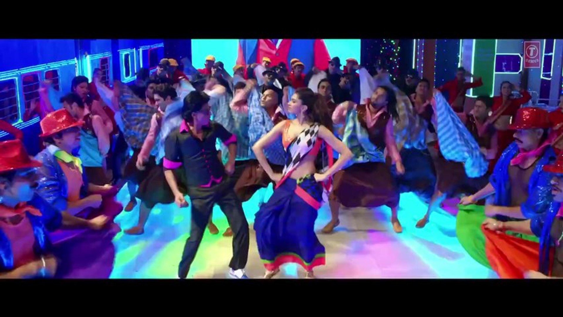 Yo Yo Honey Singh With Shahrukh Khan In Lungi Dance