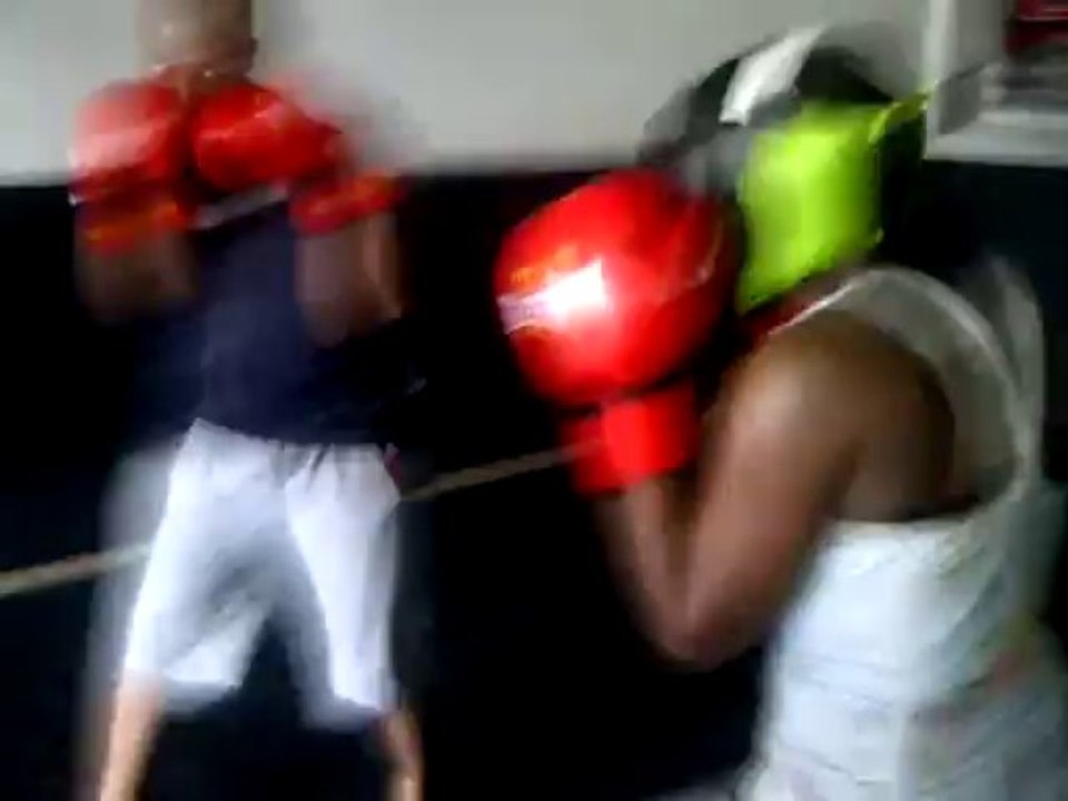 Mixed boxing training - video Dailymotion