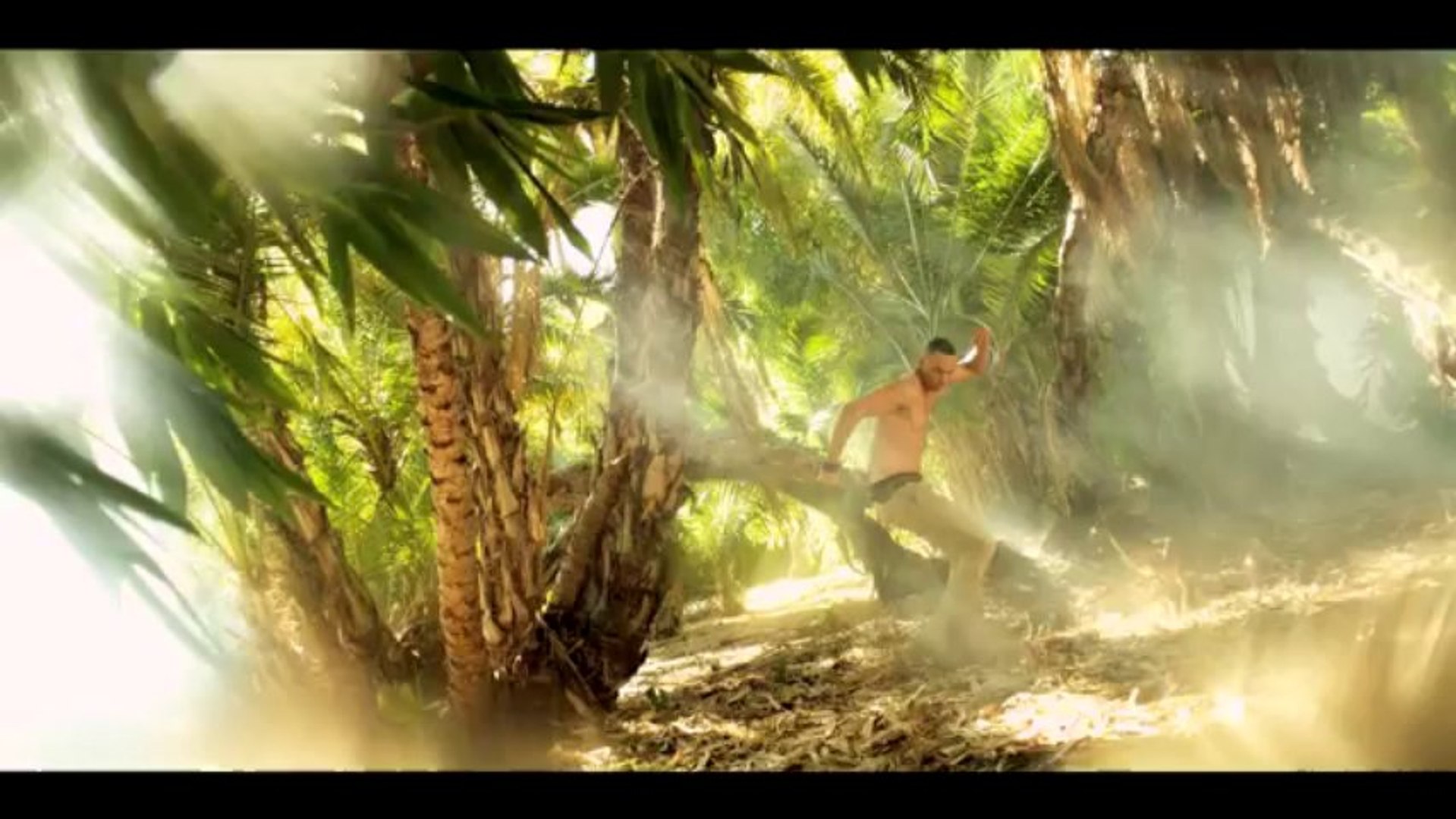 Mohombi Coconut Tree