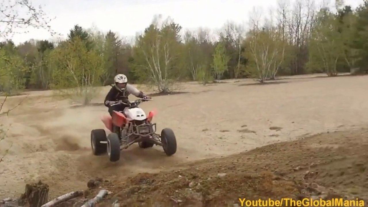 ATV Quad Jump Fail! - video Dailymotion