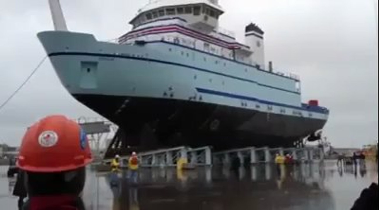 Incredibile varo della nave - video Dailymotion