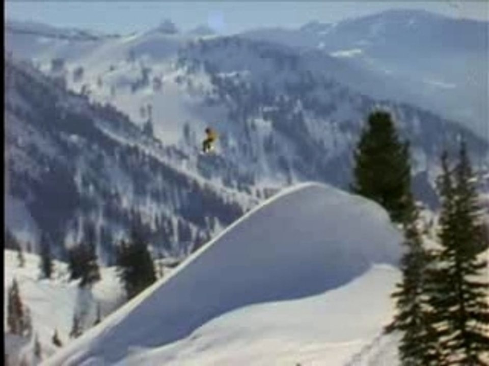 Very Long Snowboard Jump - Vidéo Dailymotion