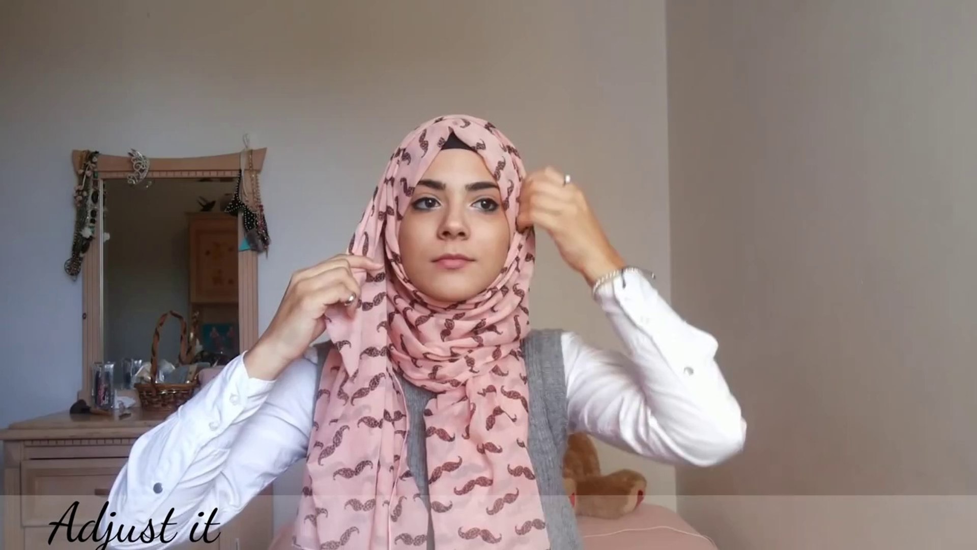 Tutorial Hijab Pashmina Natasha Farani Terbaru