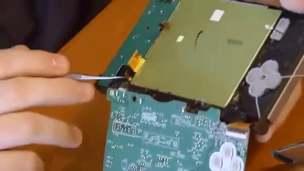 How To Take Apart a Nintendo DSi XL - video Dailymotion