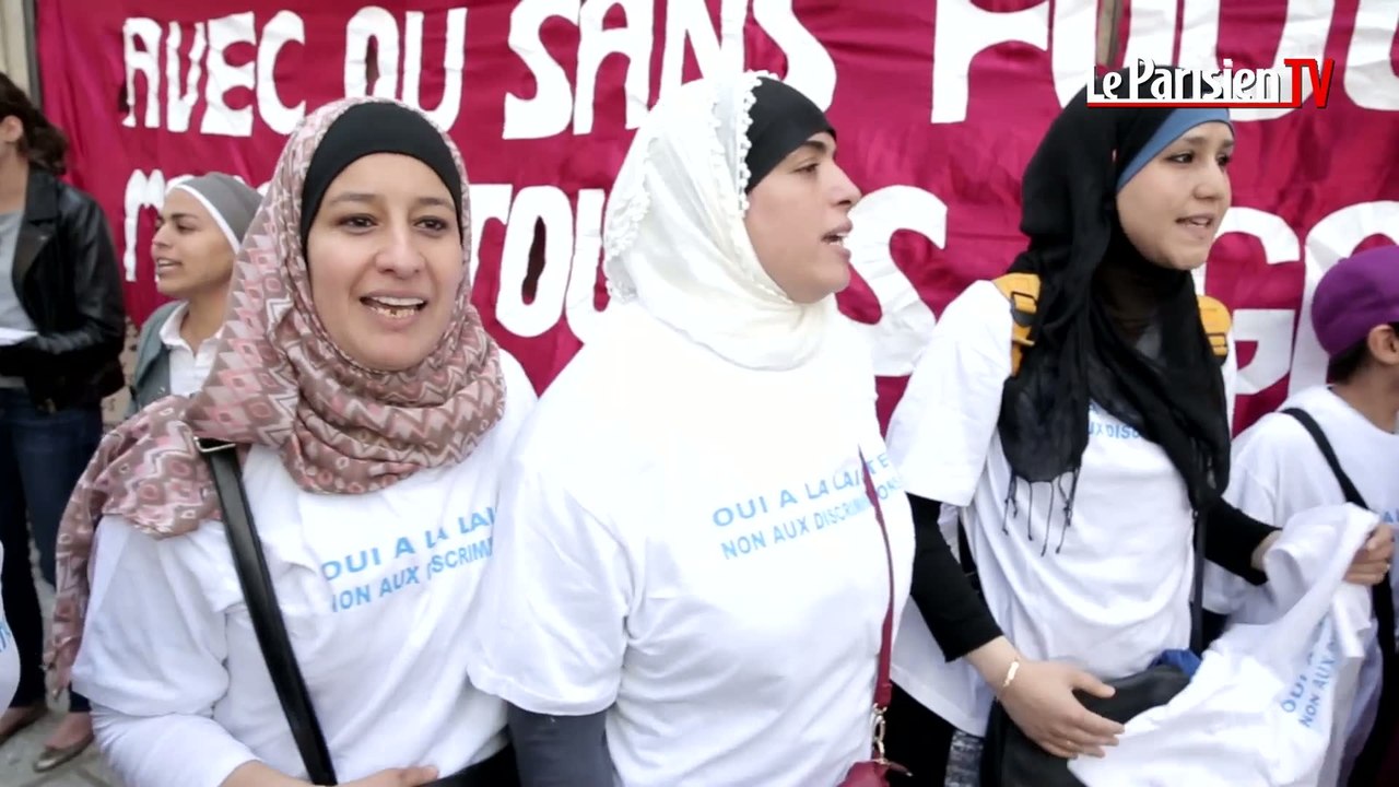 Privées de sorties scolaires, les femmes voilées manifestent - Vidéo ...