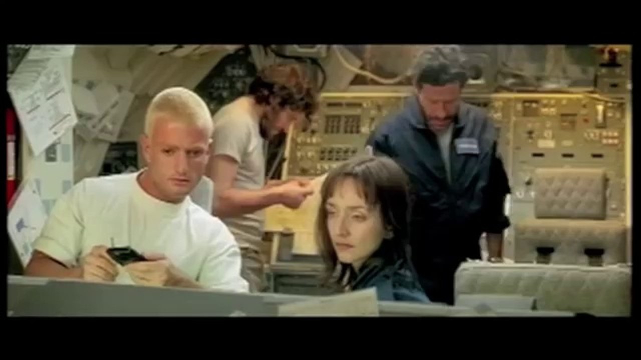 Stranded / Naúfragos - trailer - Vídeo Dailymotion