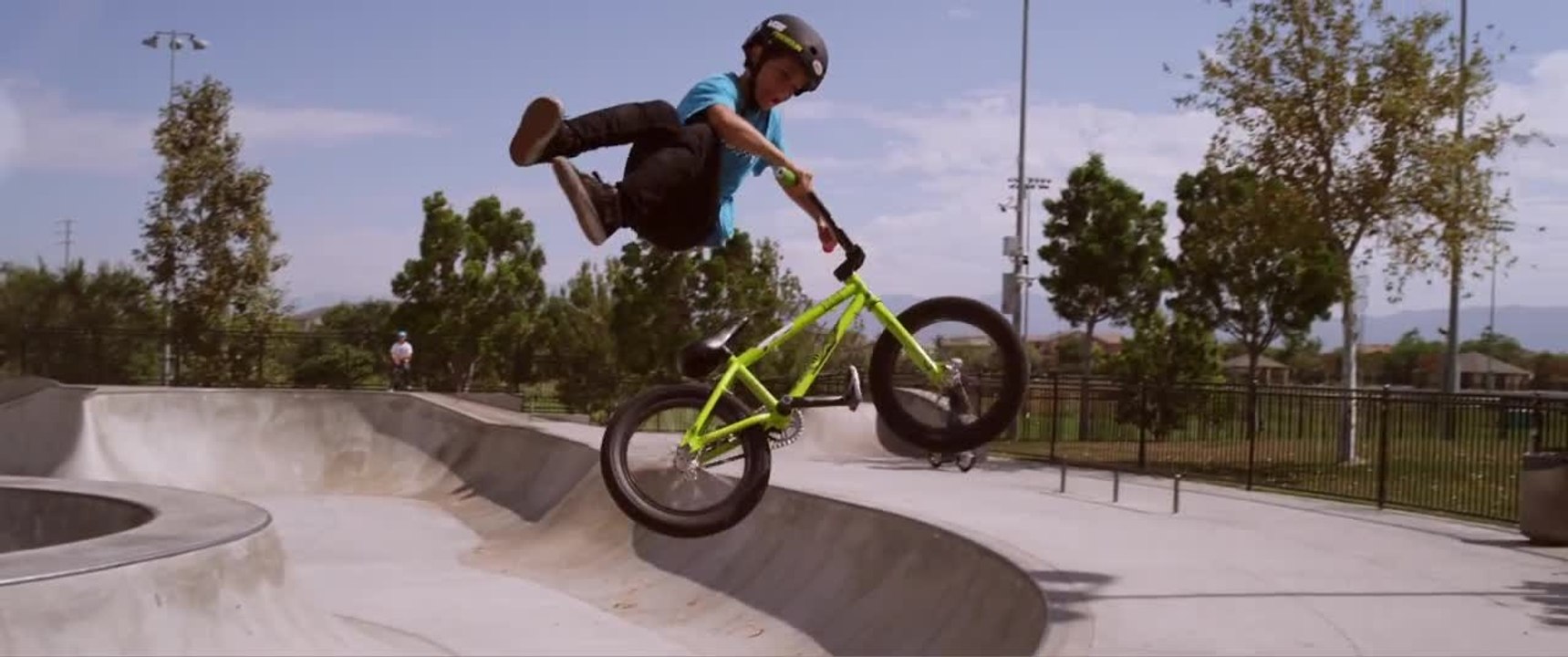 Kaden Dubby Stone - 10 tricks à 10 ans - Vidéo Dailymotion