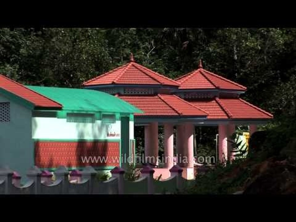 Colourful sheds on the way to Mathur Hanging Trough - video Dailymotion