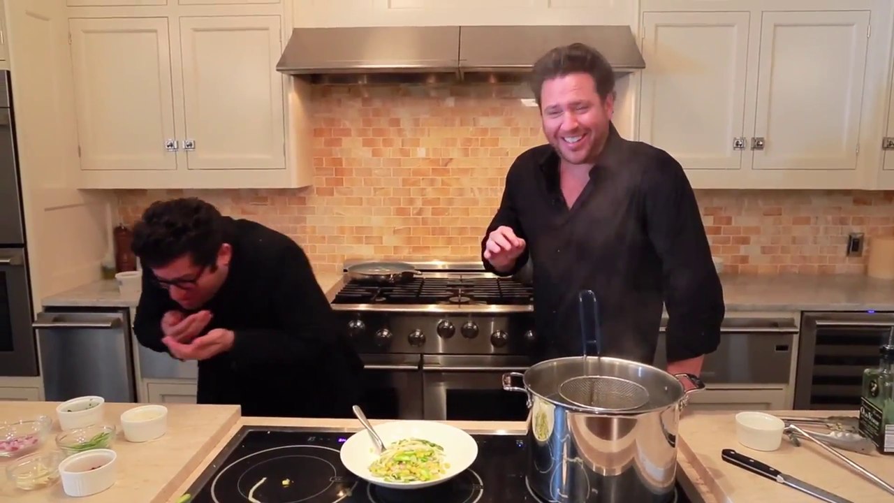 Hanging with Harris - Chef Scott Conant Blooper - video Dailymotion