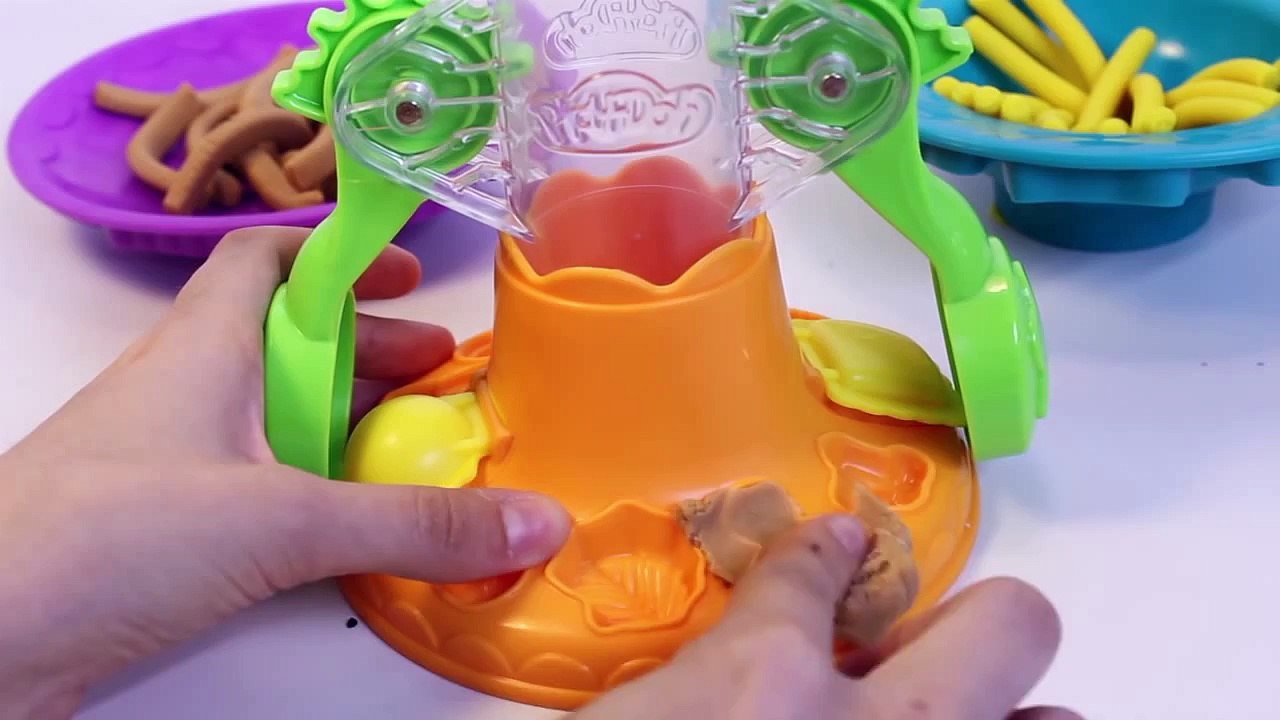 Play Doh Spaghetti Factory How to Make Playdough Pasta Machine Playdoh ...