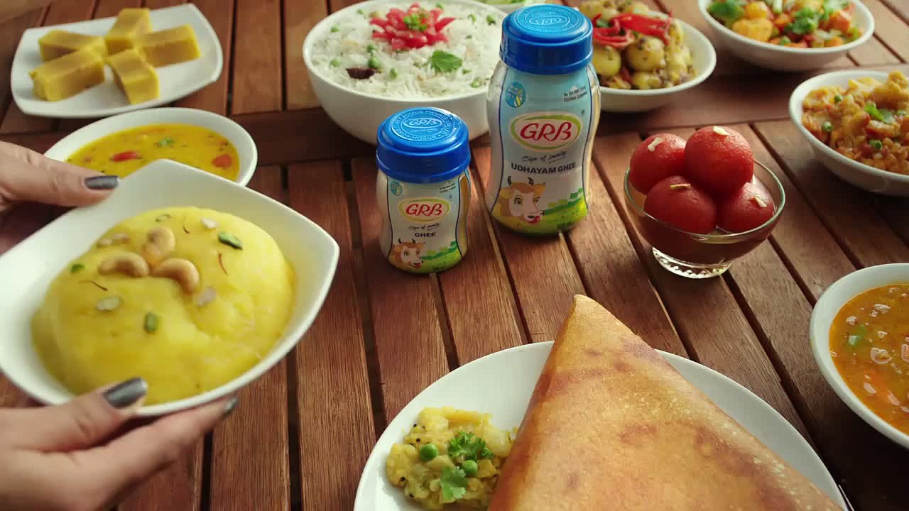 Trisha Krishnan at GRB Udhayam Ghee - Vidéo Dailymotion