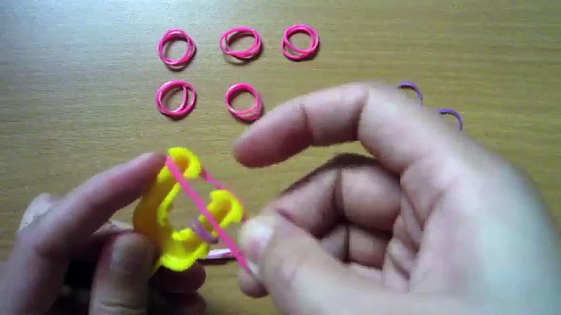 How To Make A Rainbow Loom Charm Flower