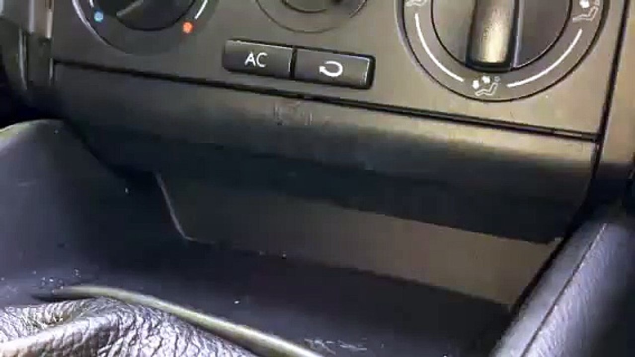 Diagnostic plug port VW Golf MK4 VAG COM - video Dailymotion