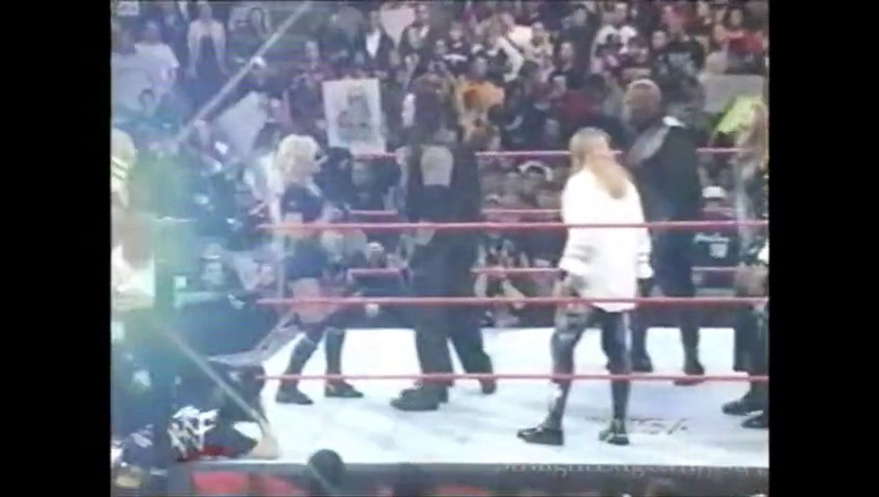 WWF The Undertaker Chokes The Diva Sable After Her Match - video ...