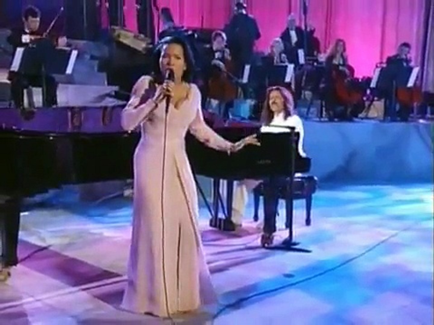 Yanni Wedding Songs Yanni What Really Happened At This Classic