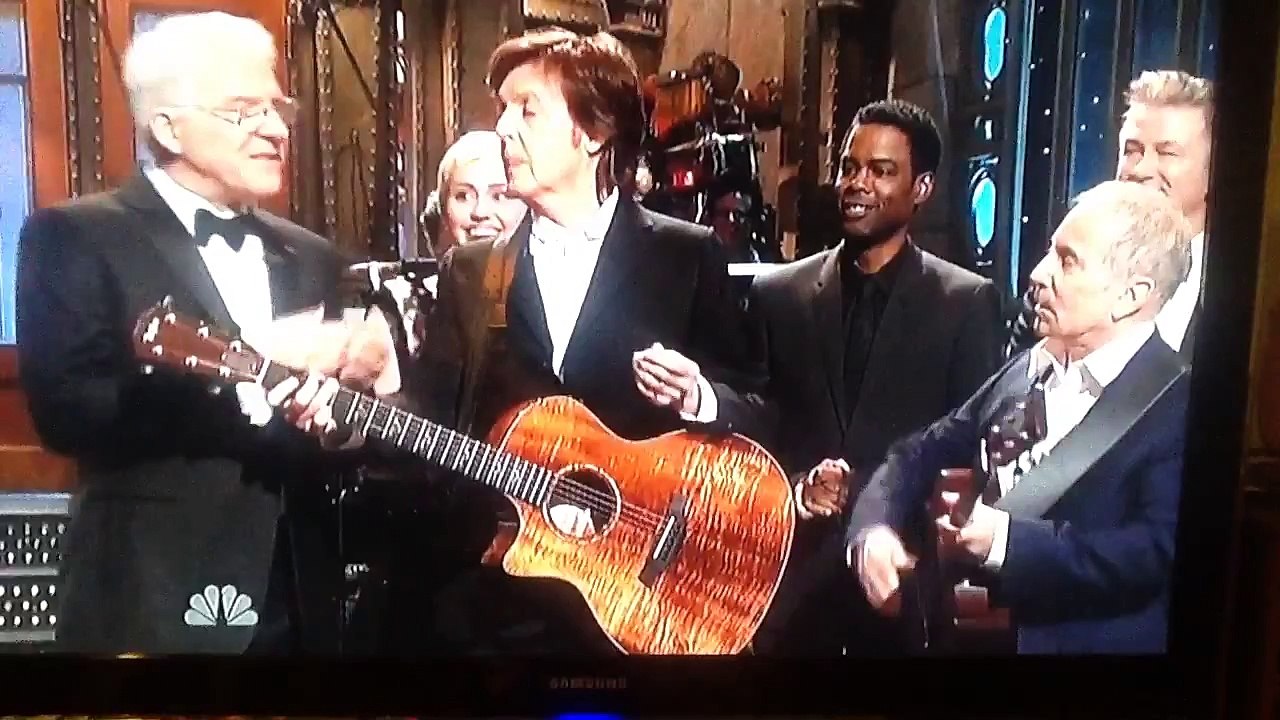 Paul McCartney and Paul Simon sing on SNL's 40th anniversary - video ...