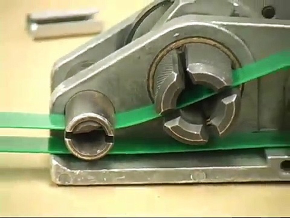 Manual Hand Use Strapping Machine With Tenshioner and Metal Clip ...