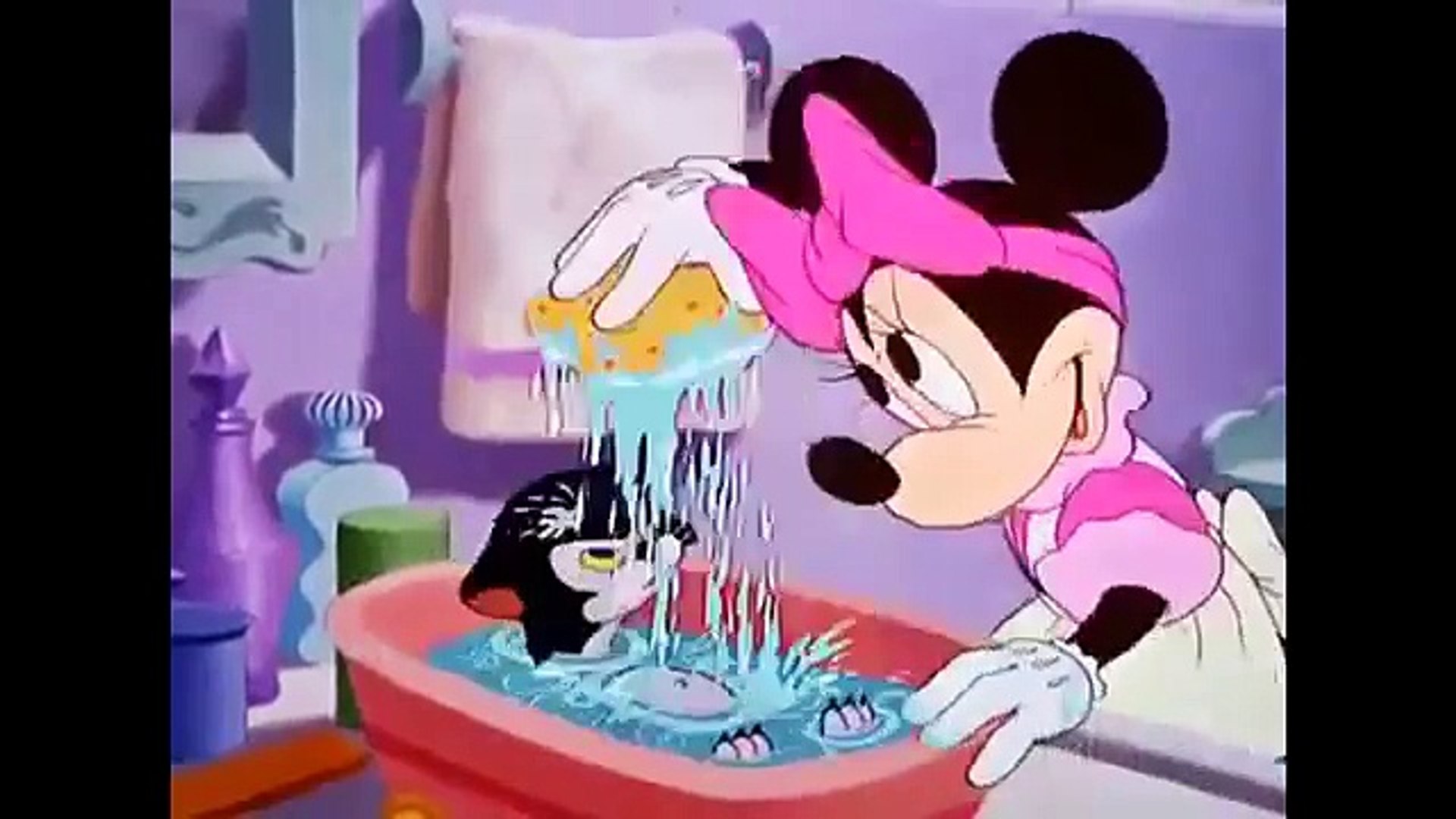 Minnie Mouse Bath