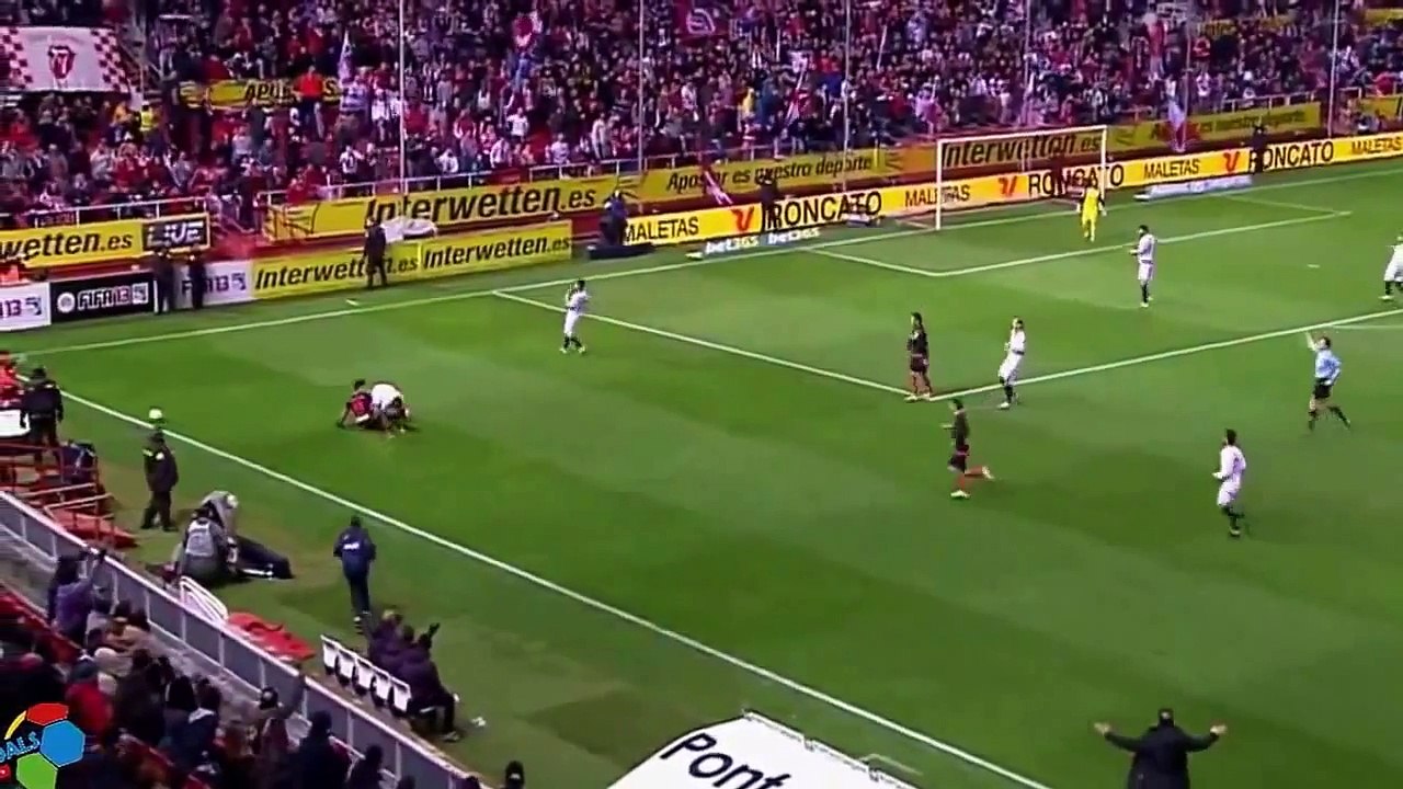BIG AND WORST FIGHTS IN FOOTBALL EVER HD - video Dailymotion