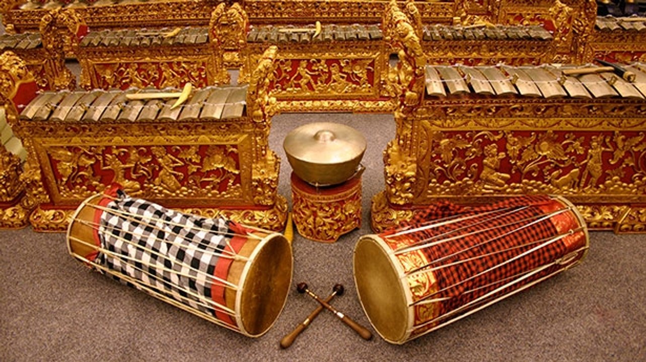 Indonesian Gamelan Music - video Dailymotion