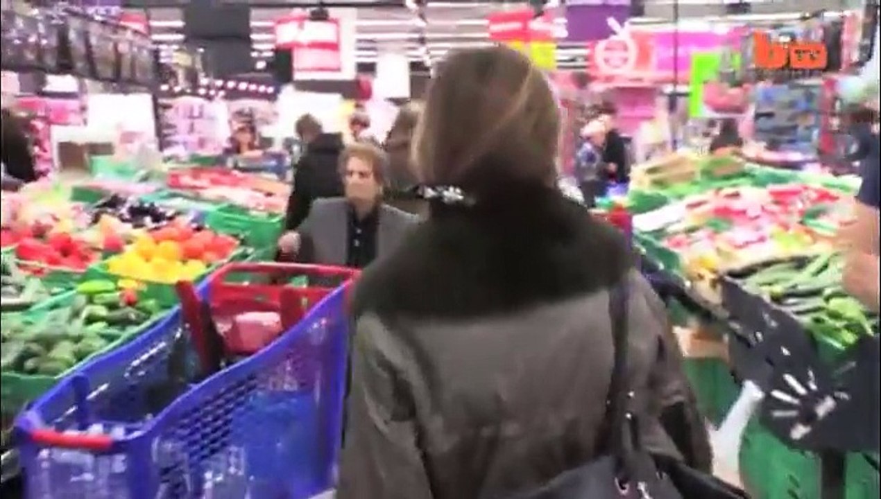 La femme la plus maigre au monde ... 25 kg ! - Vidéo Dailymotion