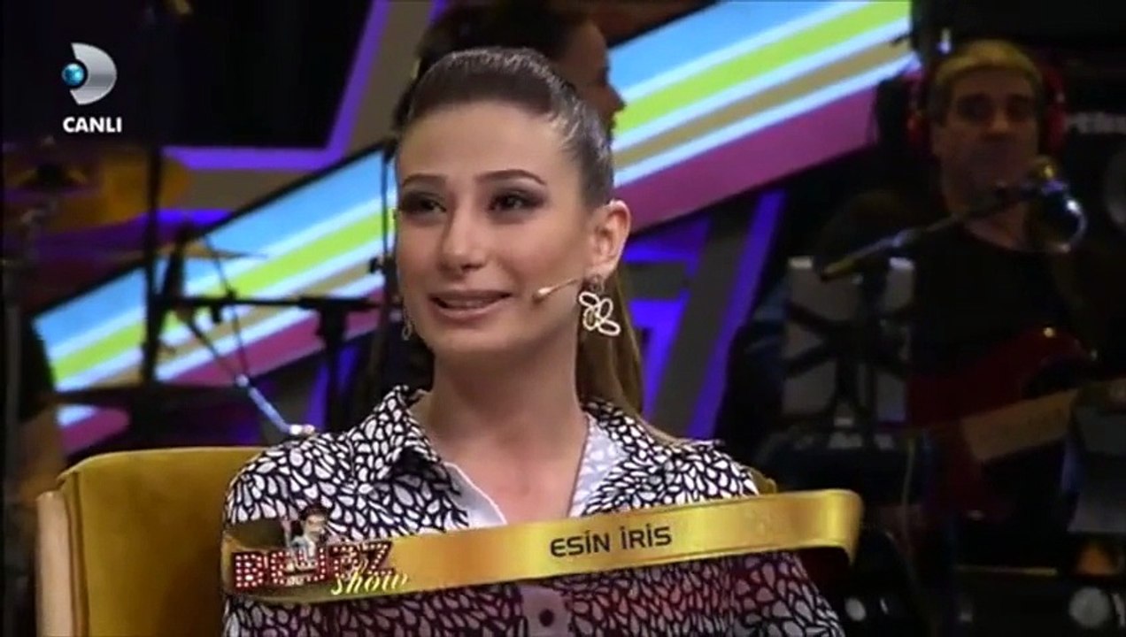 Esin İris - Beyaz Show Performansı - Dailymotion Video