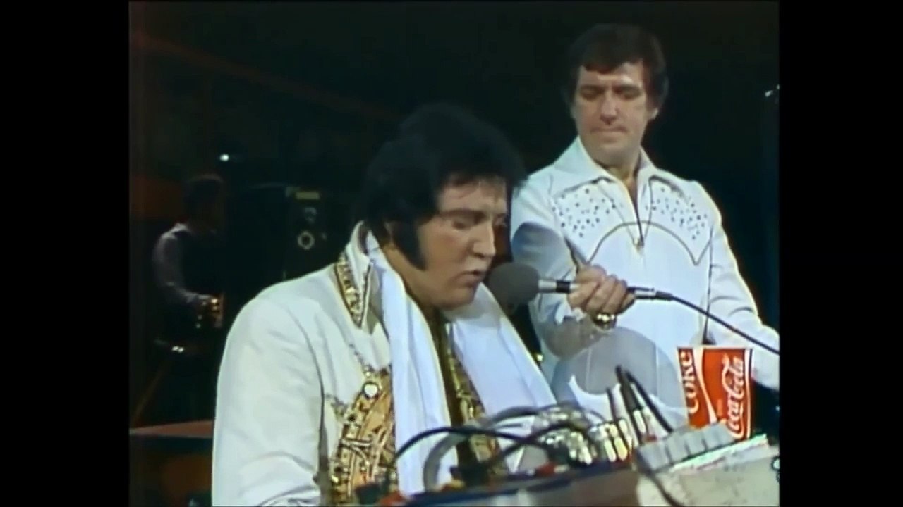 Elvis Presley - Unchained Melody - Rapid City - 1977 - Dailymotion Video
