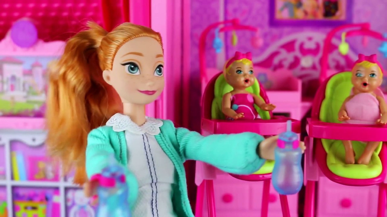 Frozen Anna and Elsa Have Twin Babies to Babysit For. DisneyToysFan ...